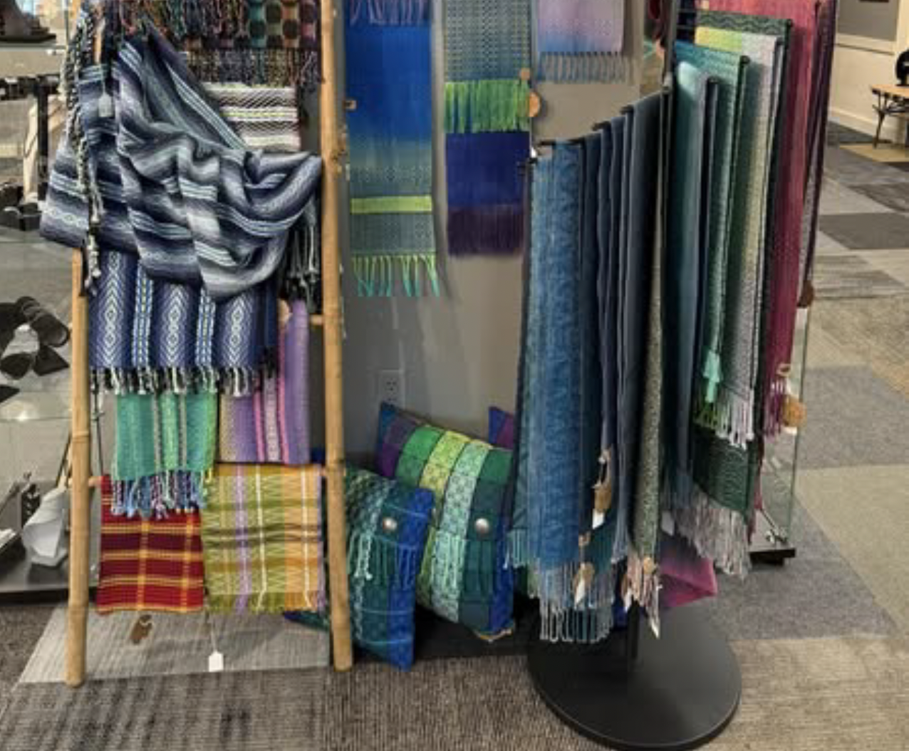 How to design pillows with color gamps - The Handweaving Academy